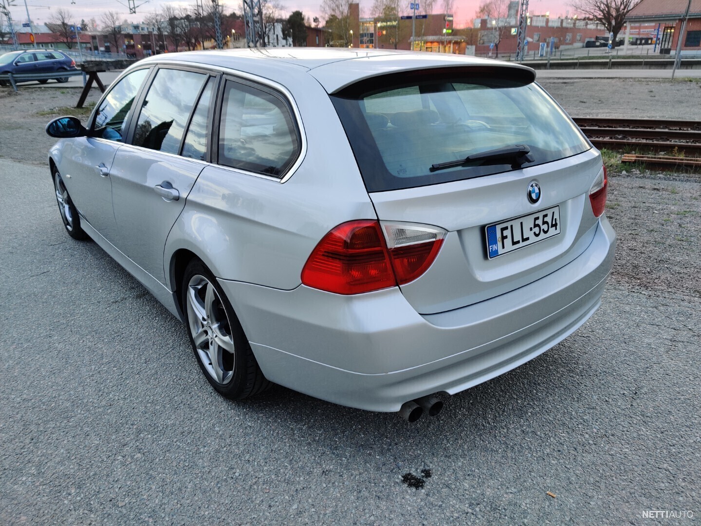 BMW 325 kokemuksia - Lue käyttäjien autoarvostelut - Nettiauto