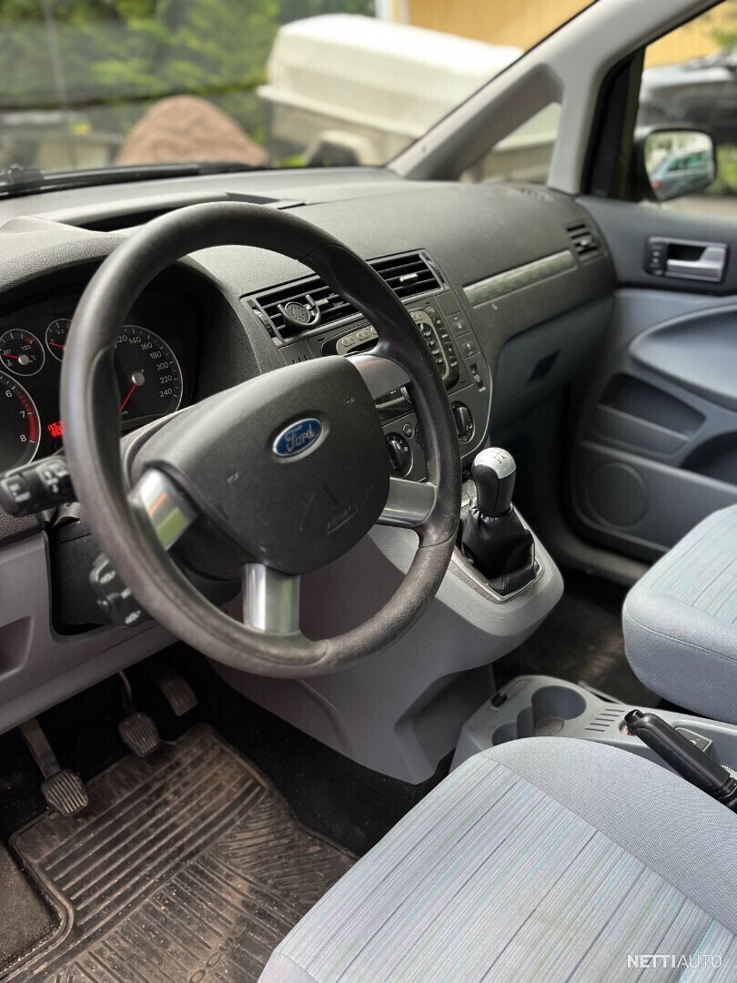 Ford Focus kokemuksia - Lue käyttäjien autoarvostelut - Nettiauto