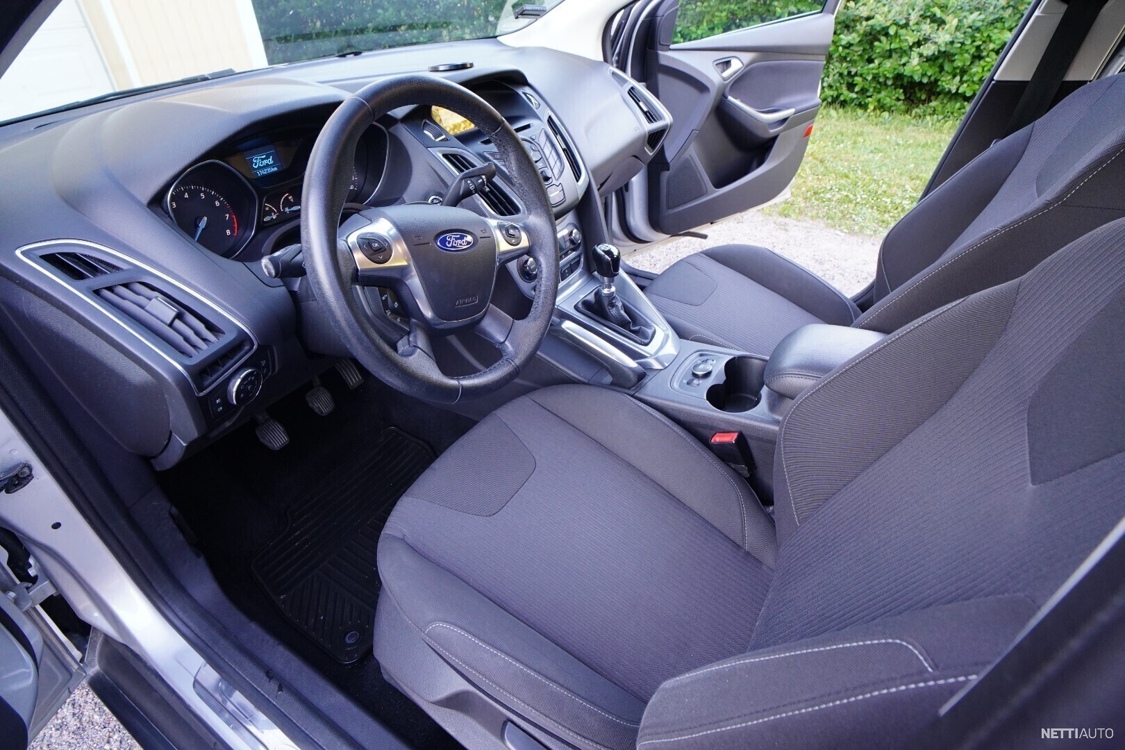 Ford Focus kokemuksia - Lue käyttäjien autoarvostelut - Nettiauto