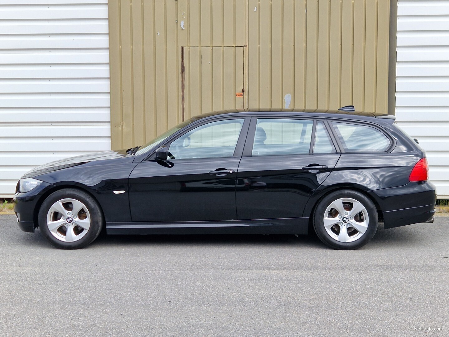 BMW 320 E91 Touring 320d / JUURI HUOLLETTU / J KATS / Farmari 2012 ...