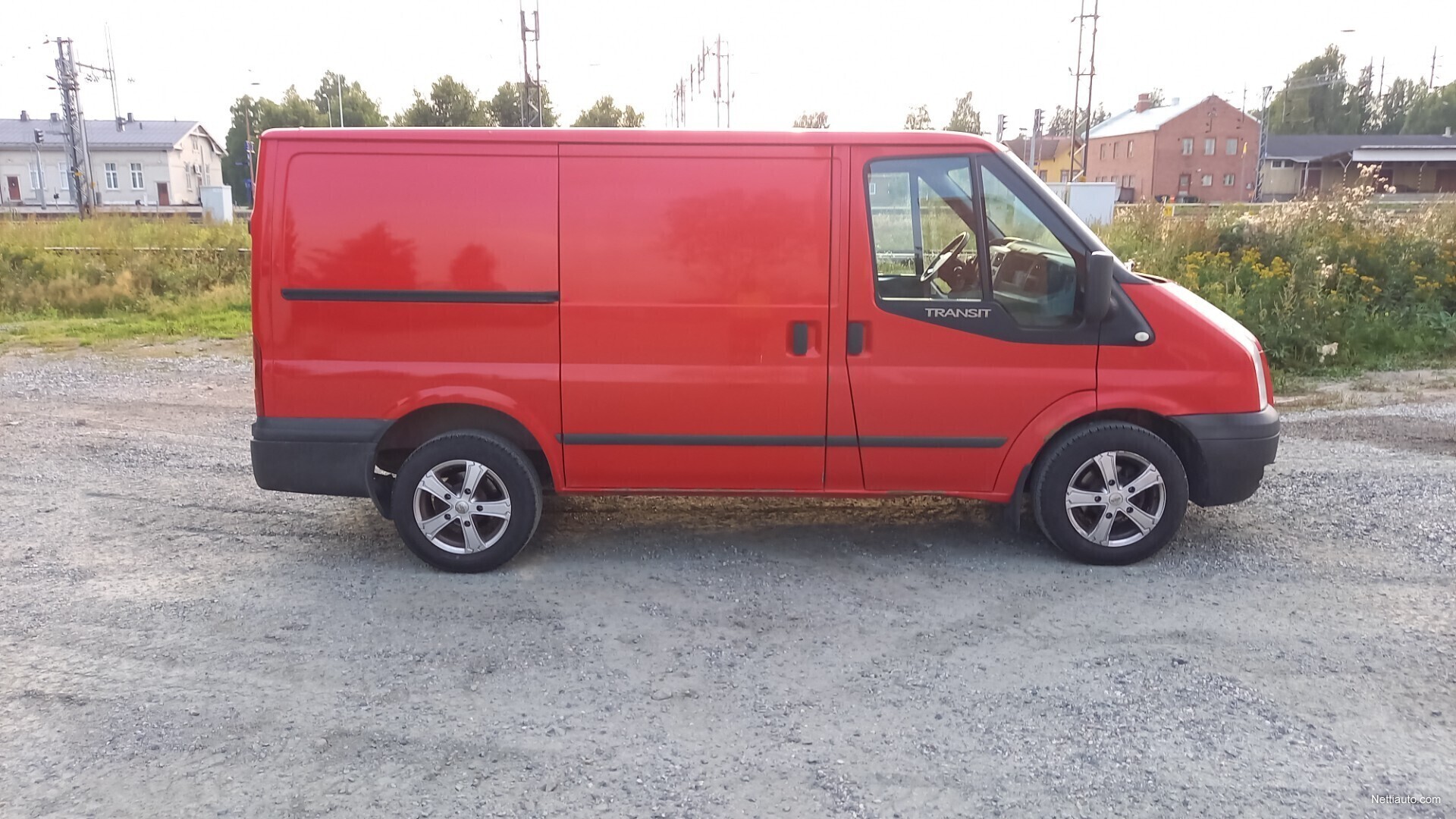 Ford Transit T260 Lyhyt - Puolikorkea 2012 - Vaihtoauto - Nettiauto