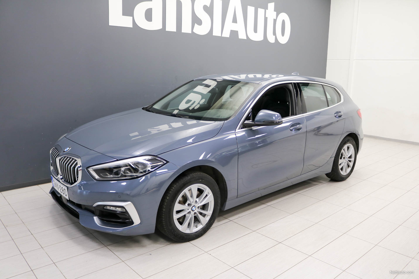 BMW 118 F40 Hatchback 118i A Business Luxury ** Suomi-auto - Merkkihuollettu - 1. omistaja - LED ...