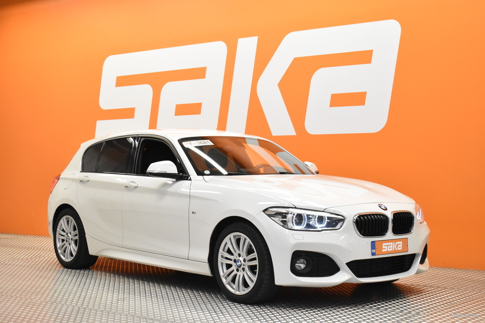 BMW 118 F20 Hatchback 118i Business M-SPORT ** Sporttipenkit / Vakkari / Xenon ...