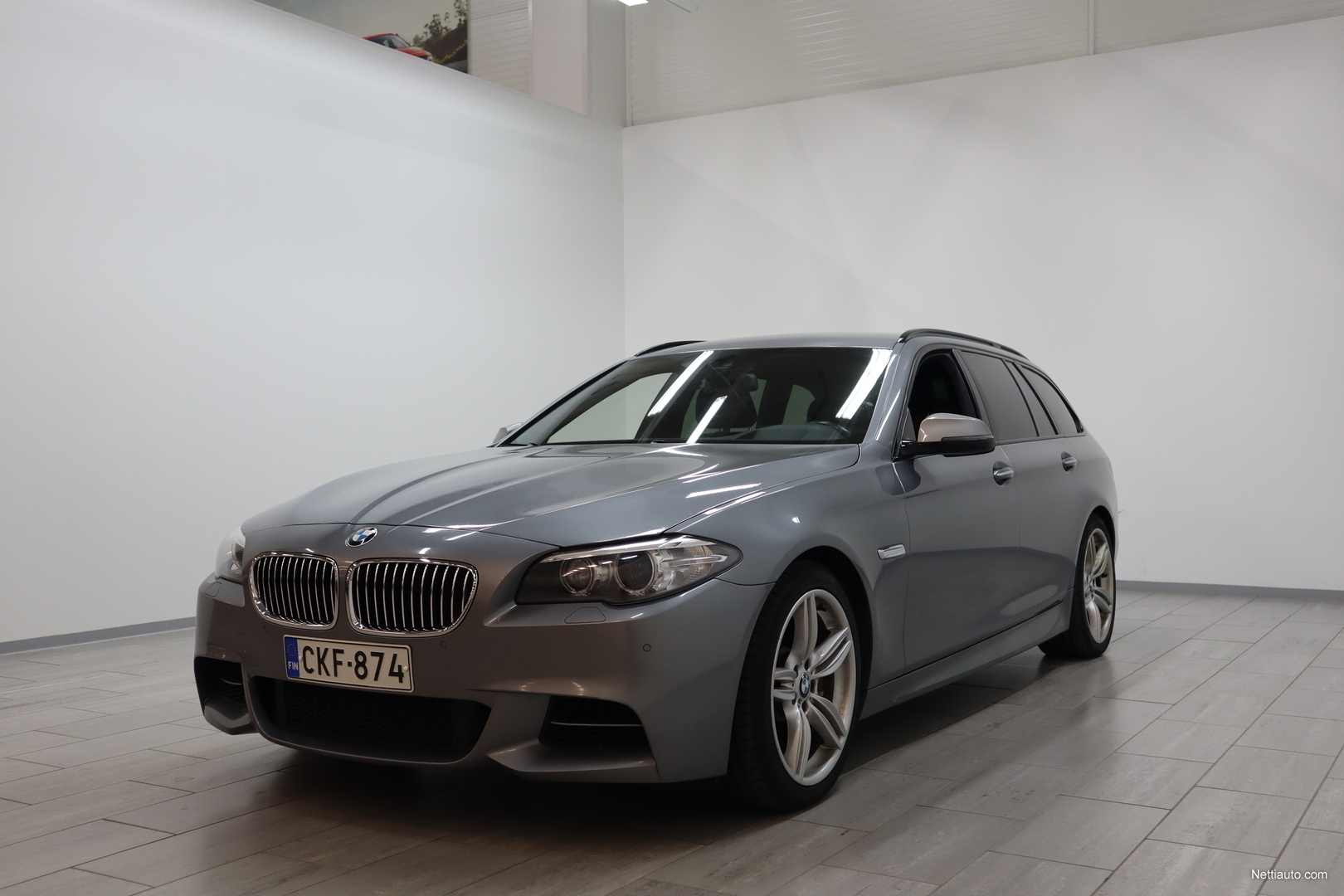 BMW M550d 5-SARJA F11 Touring M550d A xDrive Sport - Supertarjous ...