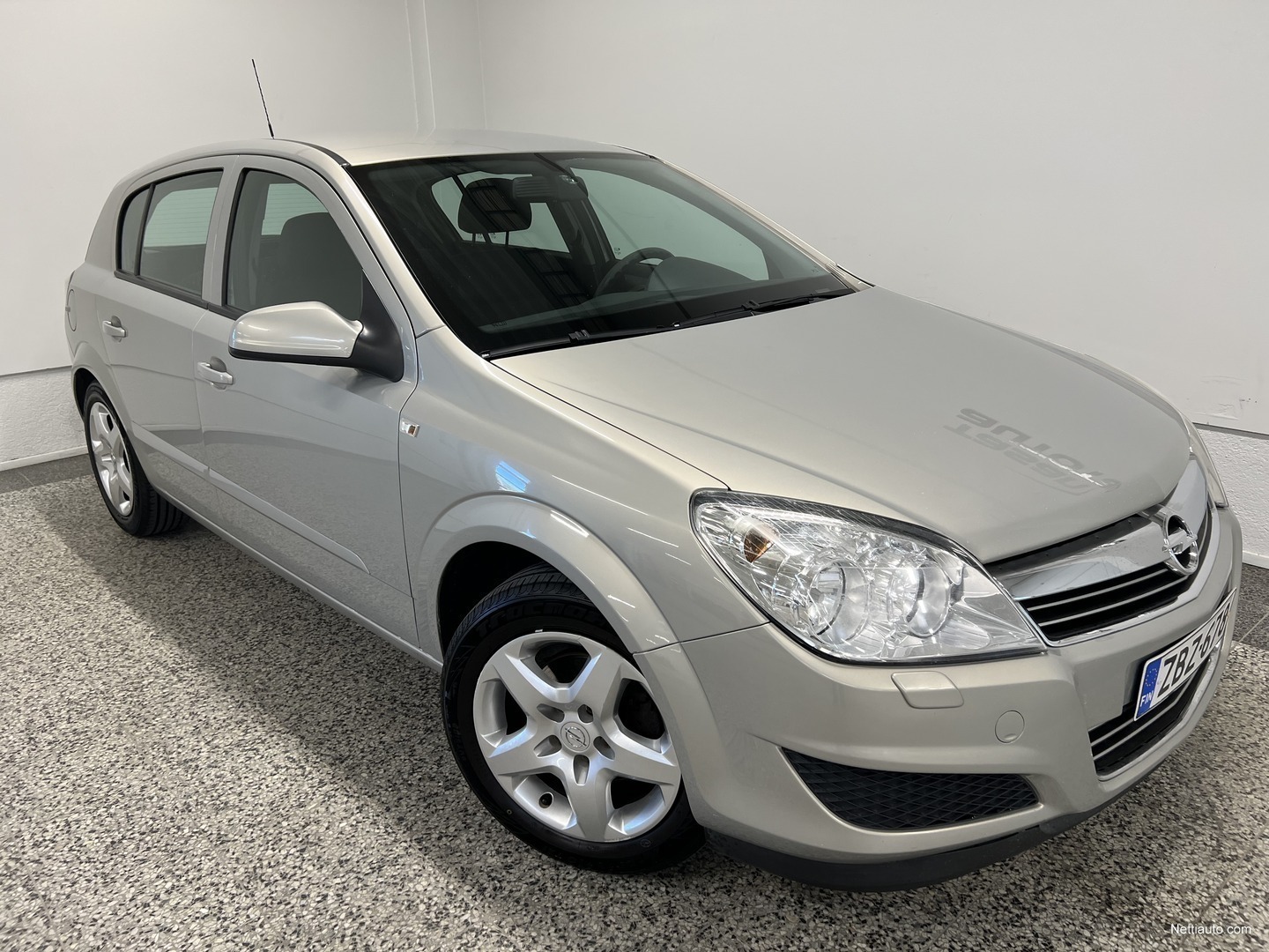 Opel Astra 5-ov Enjoy 1,4 Twinport XEP 66kW/90hv M5 Viistoperä 2008 ...