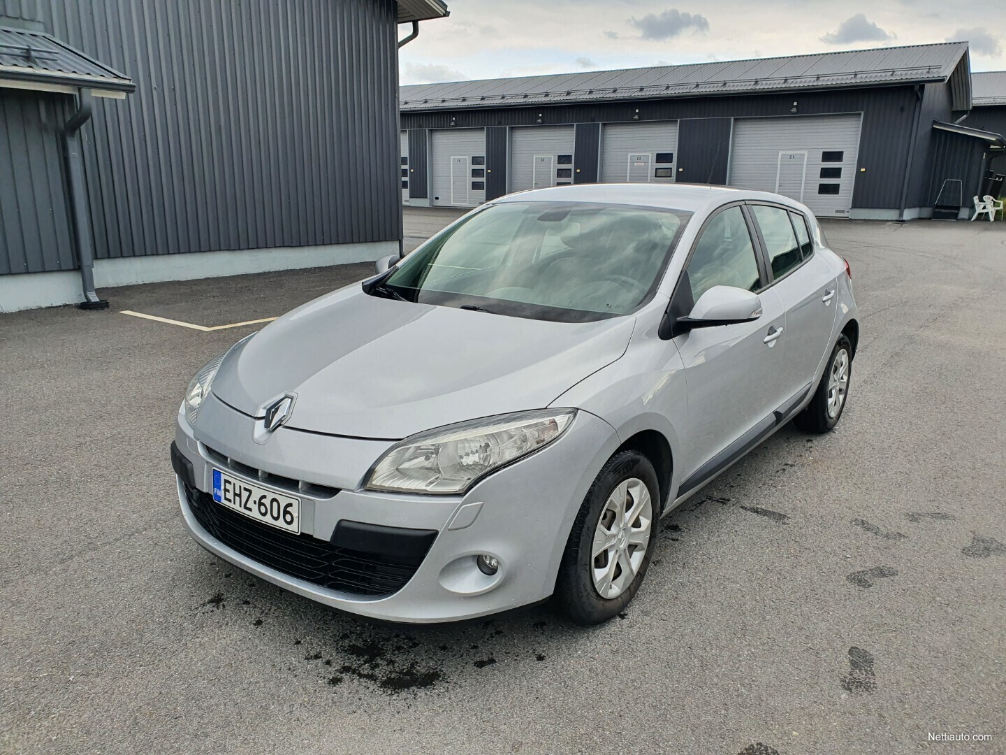 Renault Megane Expression 1,6 16V 110hv Viistoperä 2009 - Vaihtoauto ...