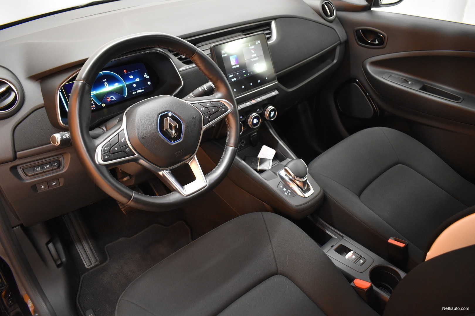 Renault Zoe Z.E. 50 R110 Zen ** CCS / ALV / Digimittaristo / Cruise ...