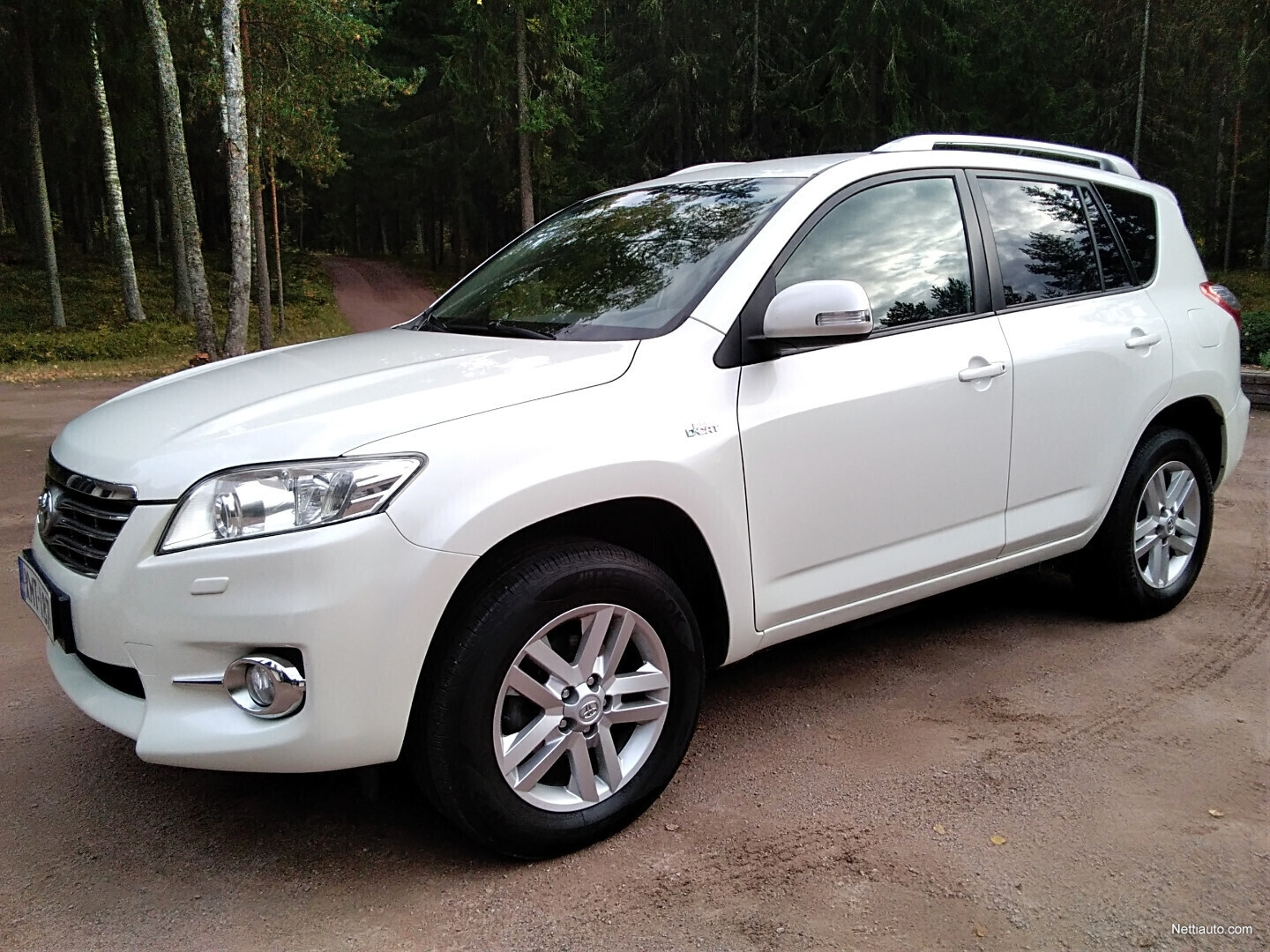 Toyota RAV4 2,2 D-CAT 4WD 150 Luxury aut. * WEBASTO KAUKOSÄÄDÖLLÄ * All ...