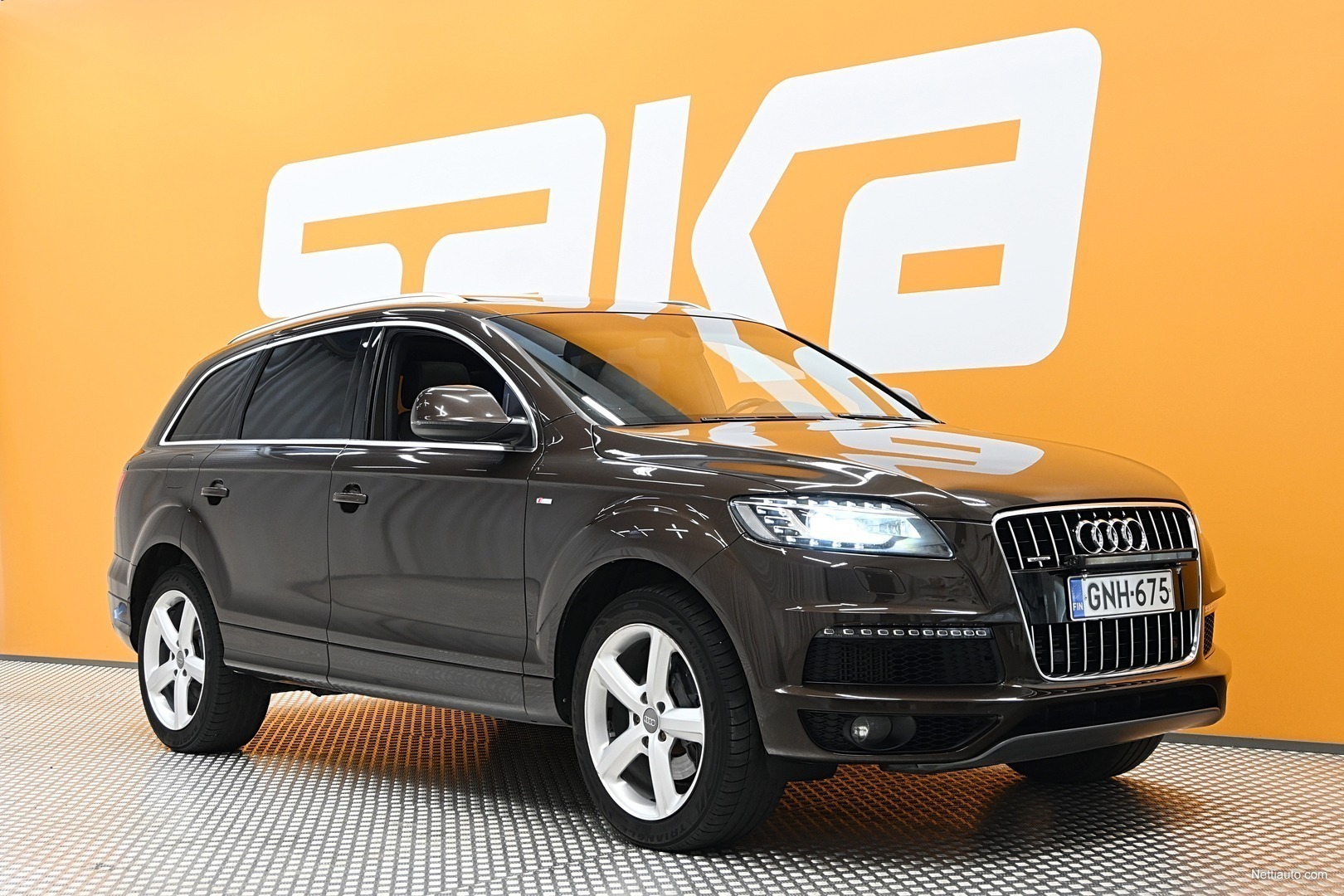 Audi Q7 S-line Edition 3,0 V6 TDI DPF 180 kW quattro tiptronic ** 7-Paikkainen / Webasto / Xenon ...