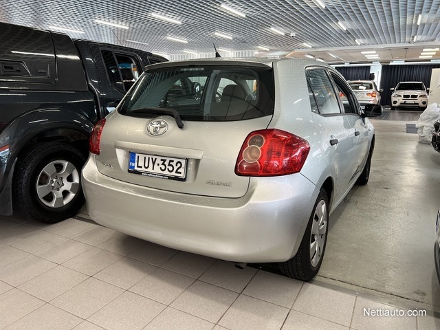 Toyota Auris 1,6 Dual VVT-i Linea Terra 5ov ** Suomi-auto / Penkinlämmittimet / Ilmastointi ...