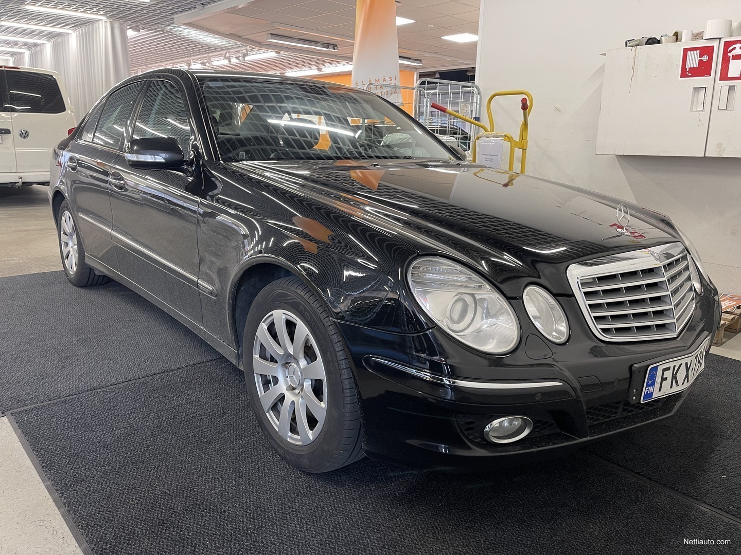 Mercedes-Benz E 280 4Matic A Porrasperä 2008 - Vaihtoauto - Nettiauto