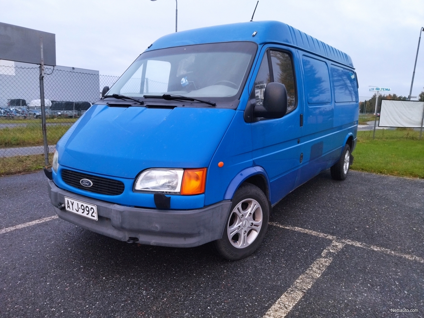 Ford Transit 100L Van Dsl Isolla kädellä huollettu!! Pitkä ...