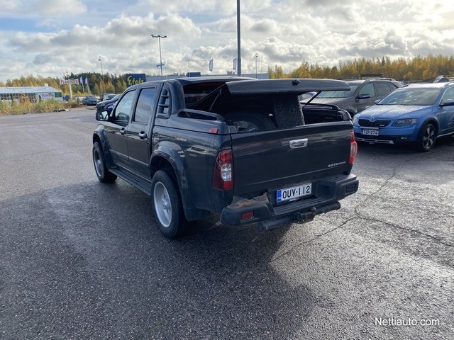 Isuzu D-Max Space Cab 3,0TDi LS 4x4 ABS, AC M5 ** Juuri Tullut! / LED ...