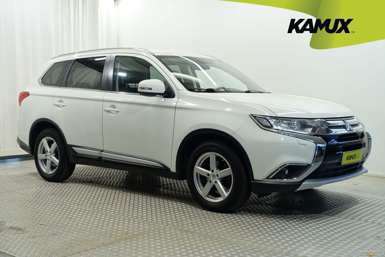 Mitsubishi Outlander 2,2 DI-D Instyle AT 4WD 7P Business / Lämmitettävä ...