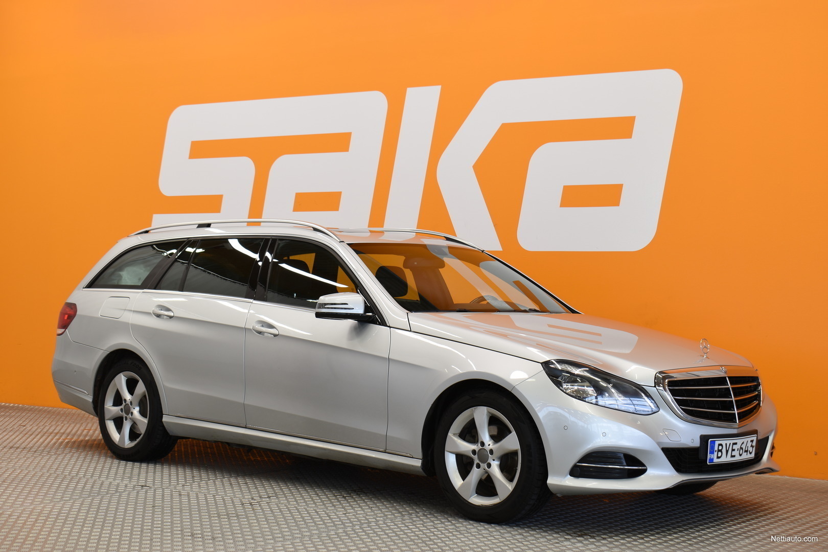 Mercedes-Benz E 220 CDI Bluetec A Premium Business ** Navi ...