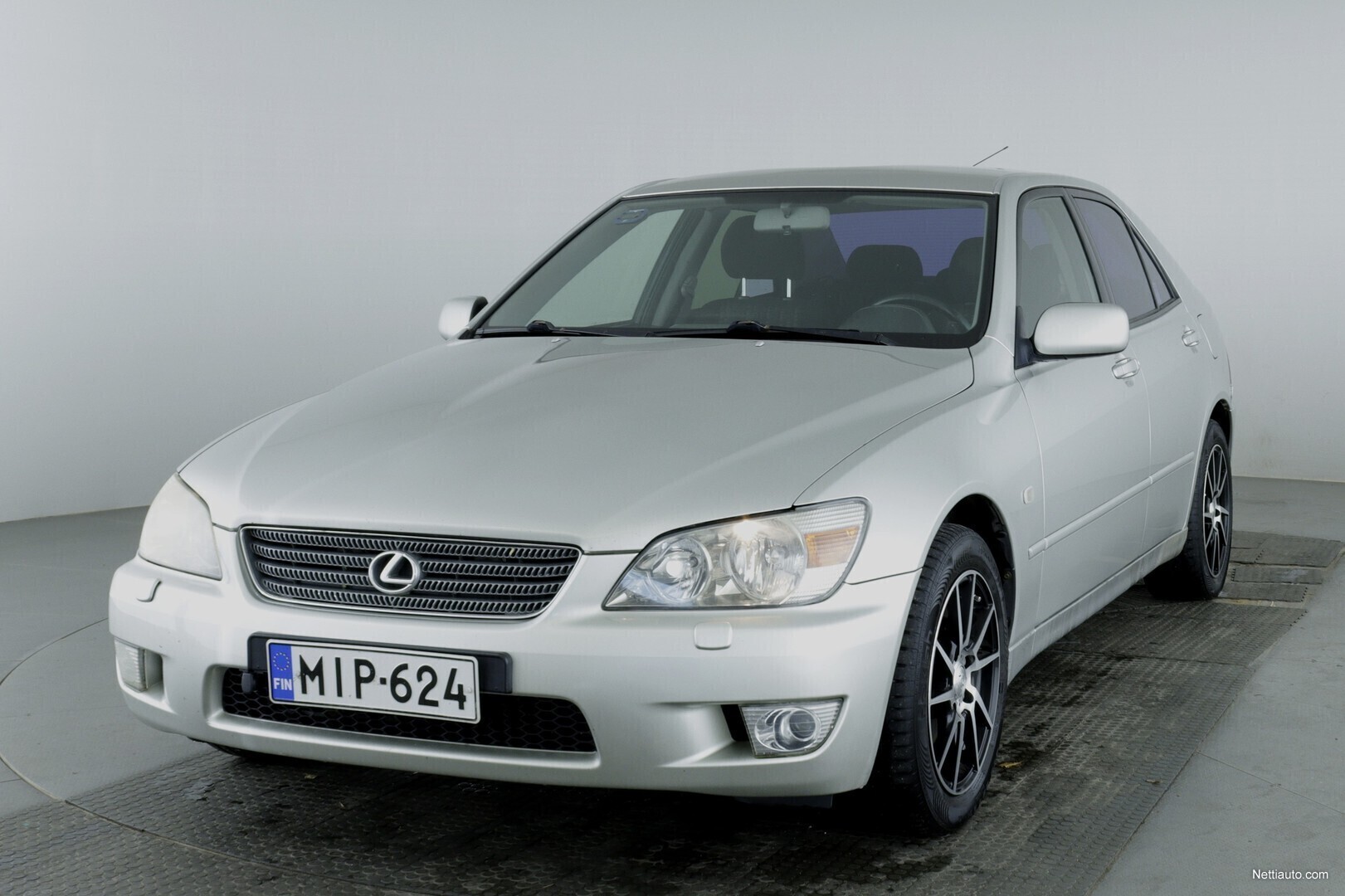 Lexus IS 200 AT - EDULLINEN AUTOMAATTI ! Porrasperä 1999 - Vaihtoauto ...