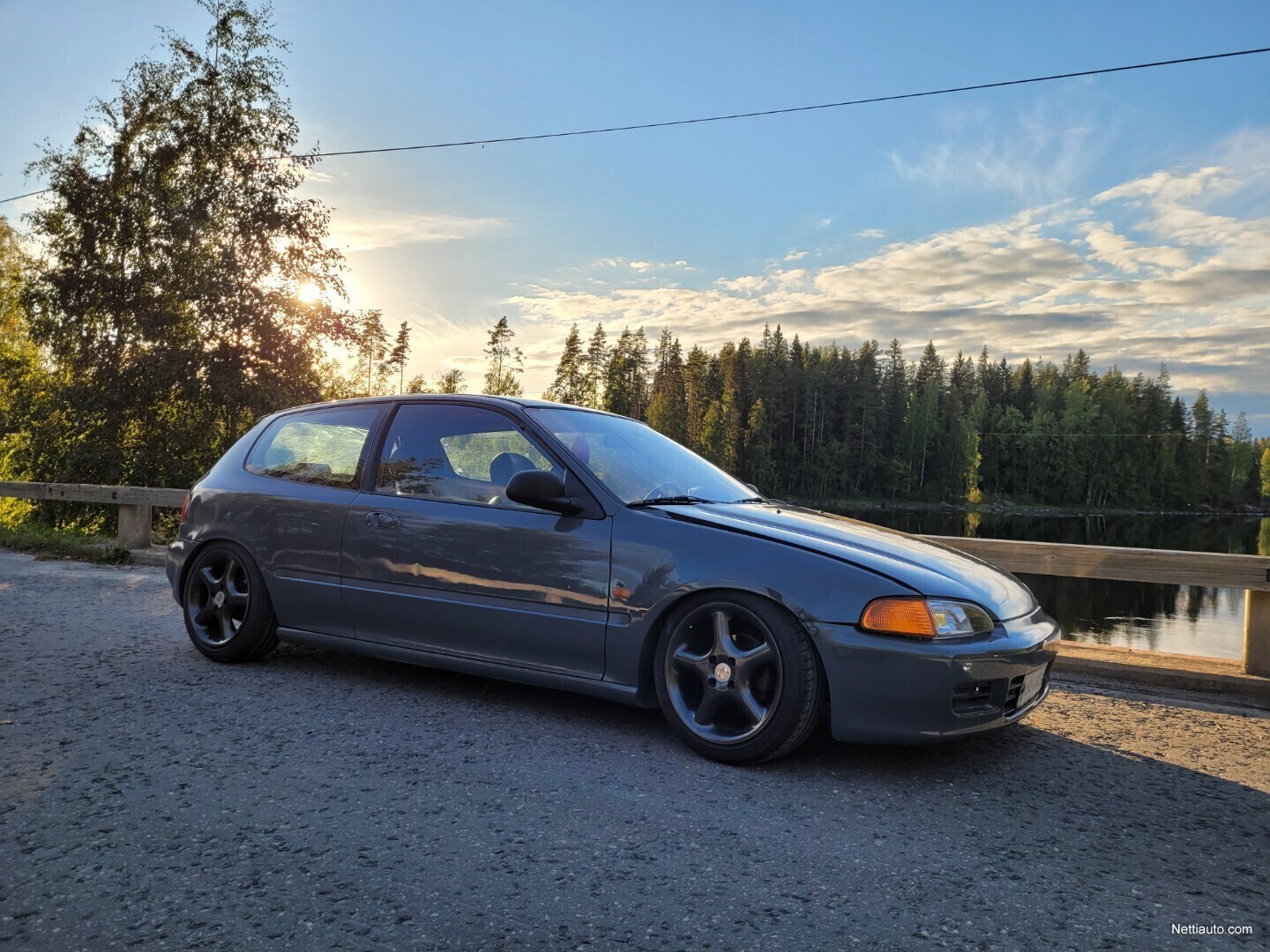 Honda Civic 1.5Lsi *Mpfi* Viistoperä 1992 - Vaihtoauto - Nettiauto