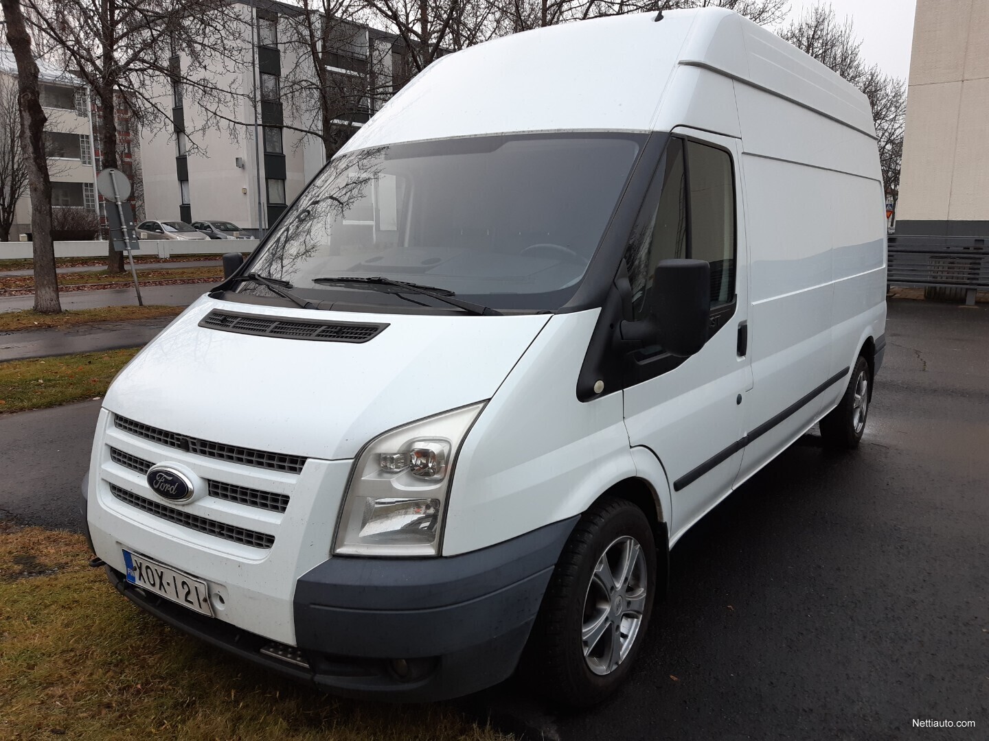 Ford Transit 300L 2,2TDCi 100 hv N1 Van FWD 4,36 Täyskorkea Perusmalli ...