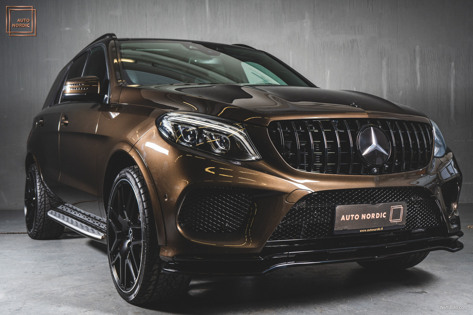 Mercedes-Benz GLE 500e 4MATIC A AMG Line *** Distronic / Panorama / HUD ...