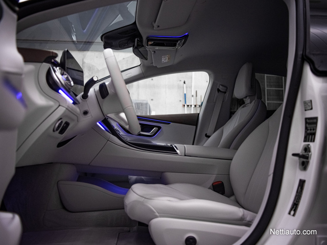 Mercedes-Benz EQE 350+ AMG 2.49% korko, koukku, distronic, keyless go ...