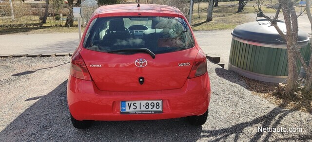 Toyota Yaris 1,3 VVT-i 5ov Linea Terra Yaris MPV Viistoperä 2006 ...
