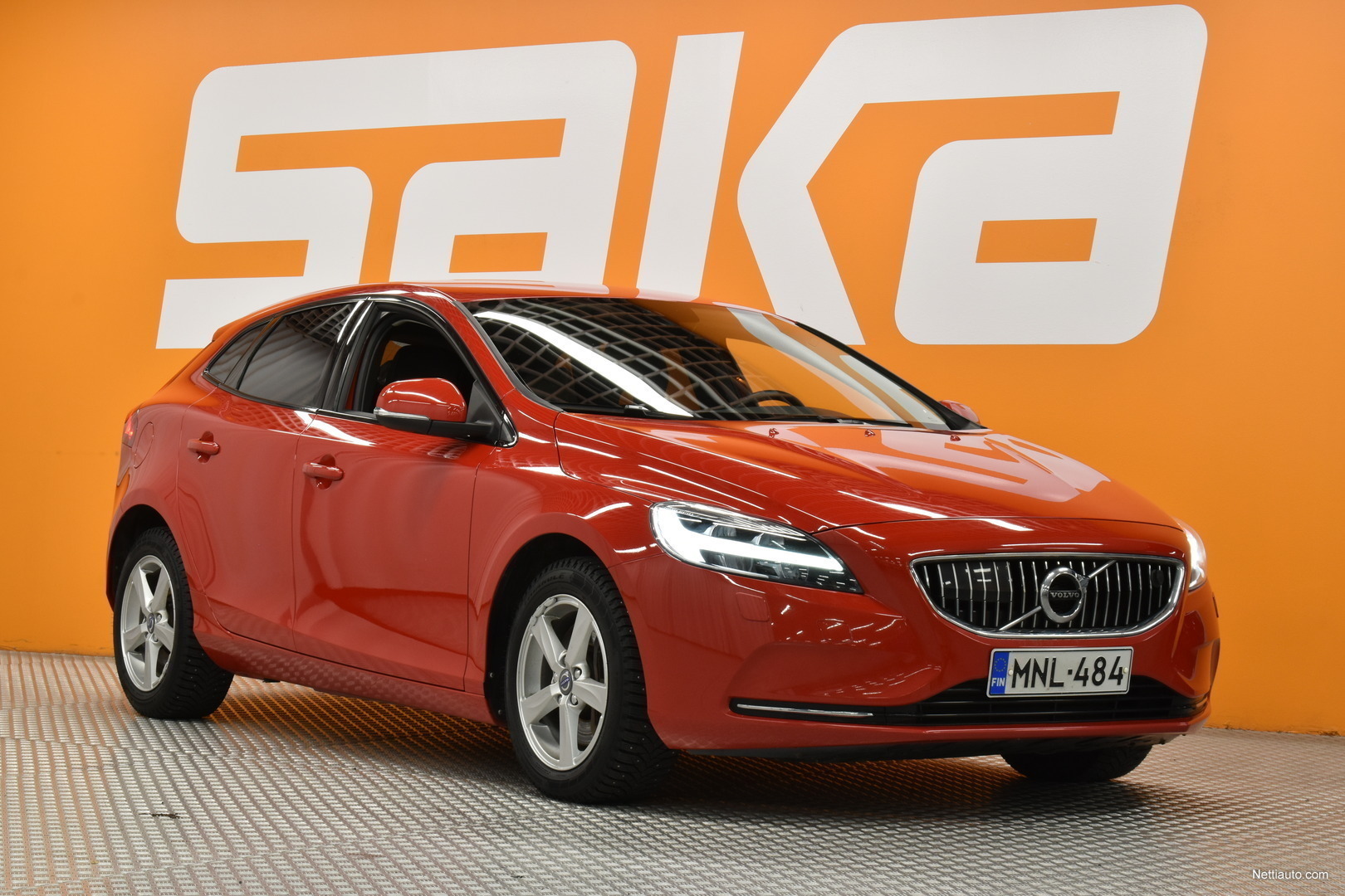 Volvo V40 D2 Edition 90 Inscription ** Suomi-auto / Webasto / FULL LED ajovalot / Nahkasisusta ...