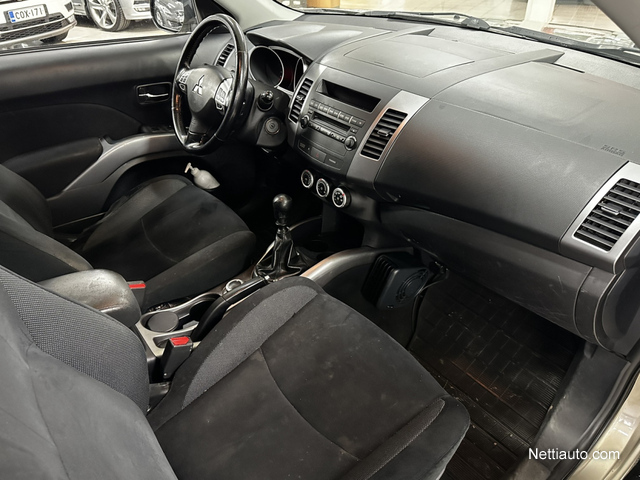 Mitsubishi Outlander 5D OUTLANDER STW INTENSE 2.0 DI-D-XJCW8W-4X4/267 ...