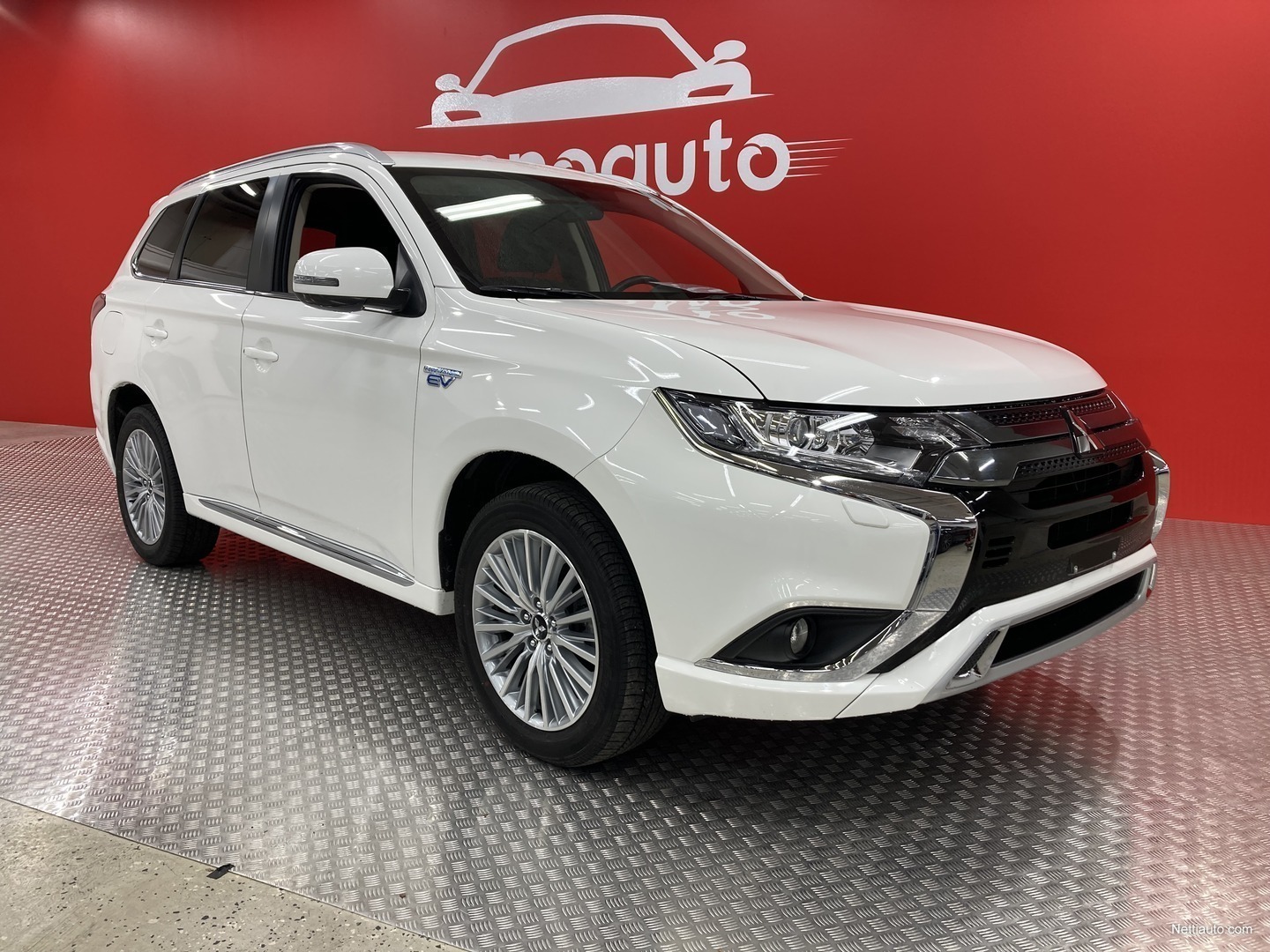 Mitsubishi Outlander PHEV 2.4 PHEV 4wd - / hybridi / koukku / cruise / Maastoauto SUV 2020 ...