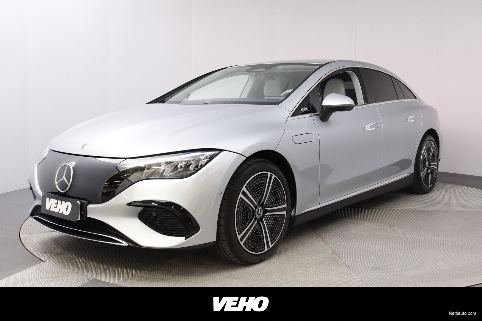 Mercedes-Benz EQE 350+ Avantgarde / Distronic / Koukku / Muistipaketti ...