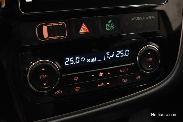 Mitsubishi Outlander PHEV EXE Navi 4WD 5P ** Esi-ilmastointi ...