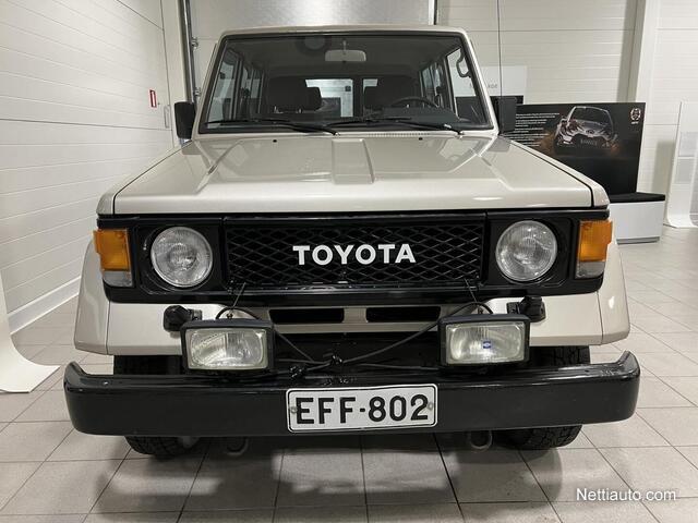 Toyota Land Cruiser RJ70 4WD 2.4 bensa Maastoauto SUV 1990 - Vaihtoauto ...