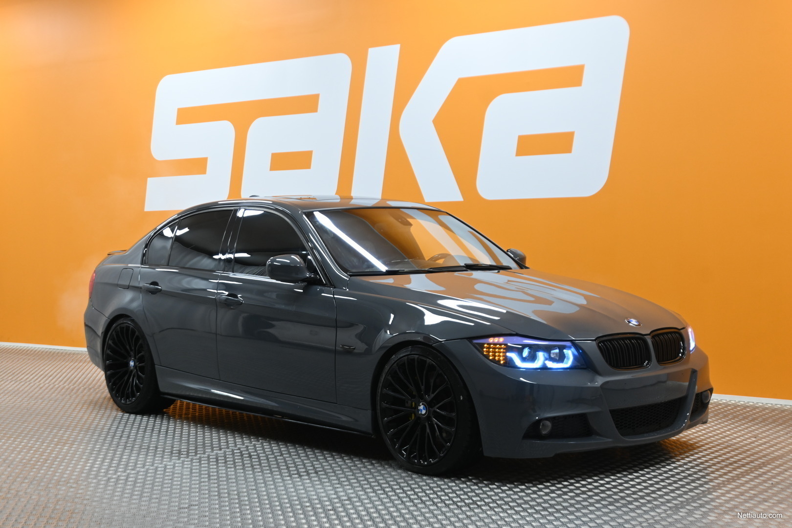 BMW 335 d E90 LCI ** Myydään huutokaupassa! / Prof.navi / Comfort ...