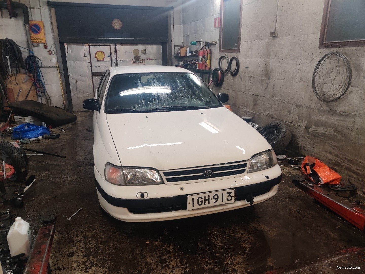 Toyota Carina E . Farmari 1994 - Vaihtoauto - Nettiauto