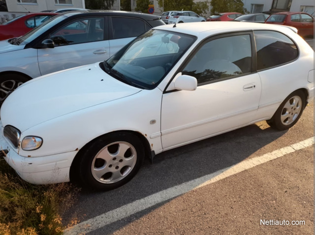 Toyota Corolla 2D COROLLA HATCHBACK 1.6 Viistoperä 2000 - Vaihtoauto ...