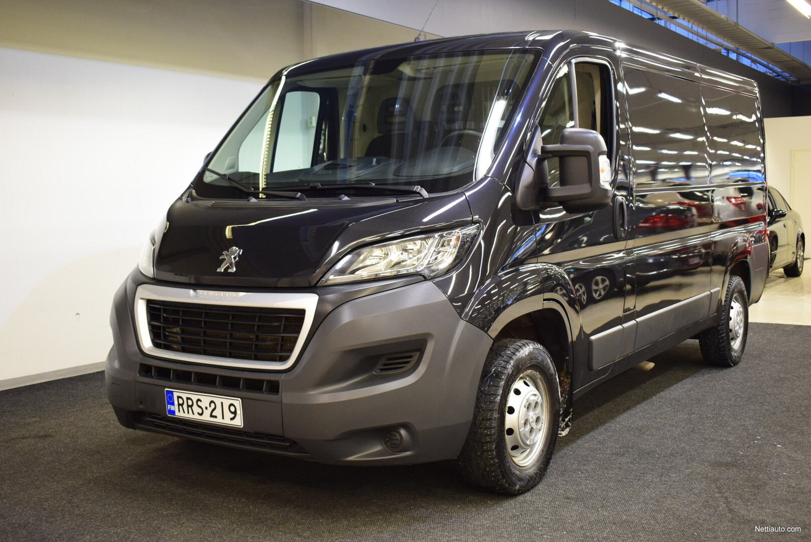 Peugeot Boxer 335 L2H1 HDi 110 FAP *Alv.väh.oikeus* 2015 - Vaihtoauto - Nettiauto