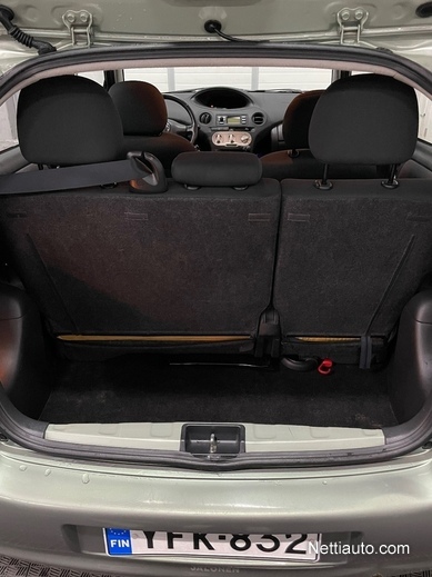 Toyota Yaris 1.3 VVT-i 5d A Linea Sol Viistoperä 2004 - Vaihtoauto ...