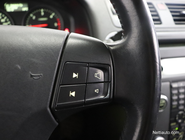 Volvo V50 2,0D (136 hv) Kinetic man - Lohko ja sisätilanlämmitin, 2xrenkaat Farmari 2009 ...