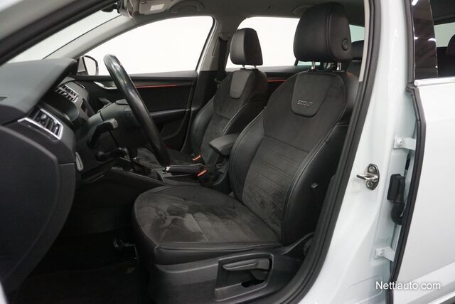 Skoda Octavia Combi 2,0 TDI 184 4x4 Scout DSG / Webasto / Adapti Cruise ...