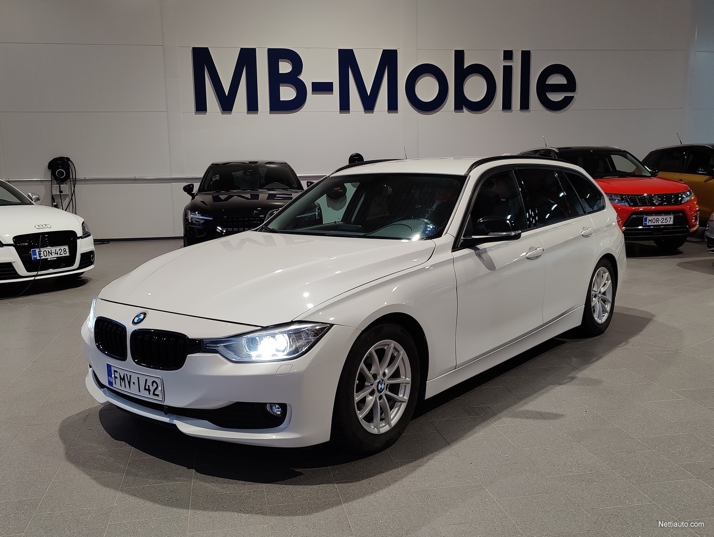 BMW 318 F31 Touring Sportline xDrive / Vetokoukku / M Sport ratti ...