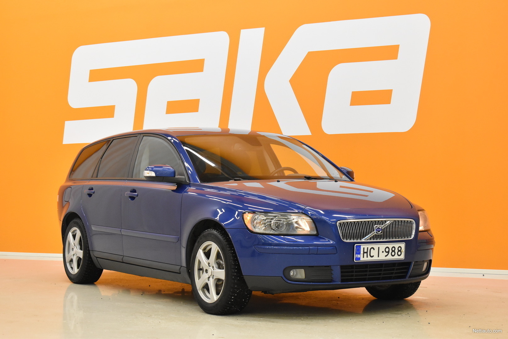 Volvo V50 2,0D (136 hv) Momentum ** Suomi-auto / Vakkari / Puolinahkasisusta / Vetokoukku ...