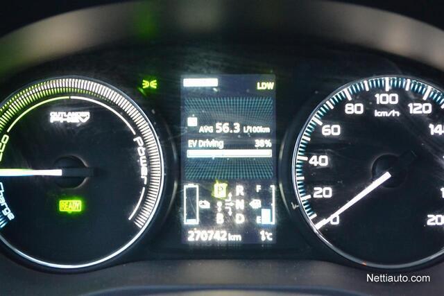 Mitsubishi Outlander PHEV Instyle Navi 4WD 5P // Koukku / Sähköpenkki ...