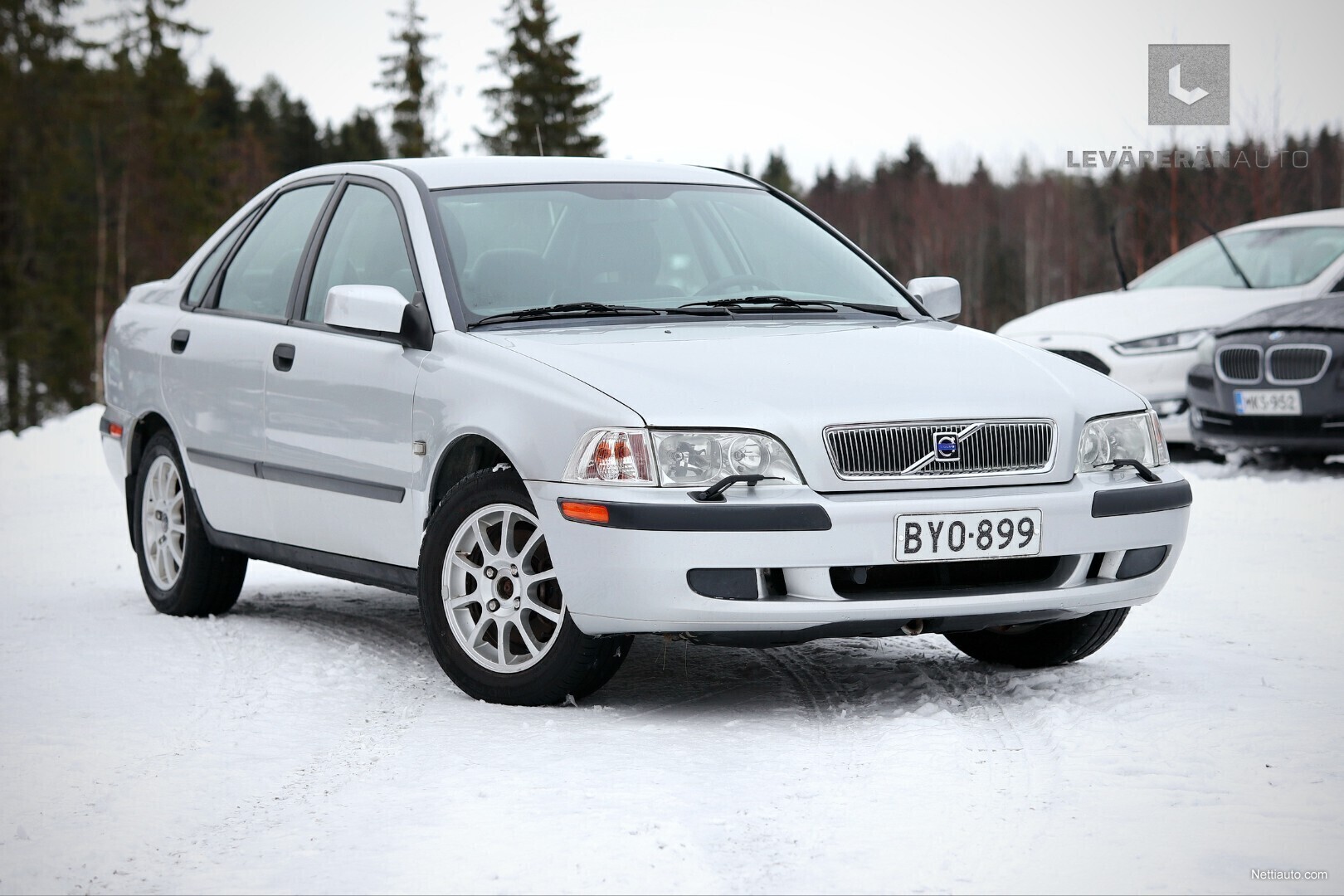 Volvo S40 1.6 4d - Edullinen käyttis! / Vetokoukku / Vakkari / Defa ...