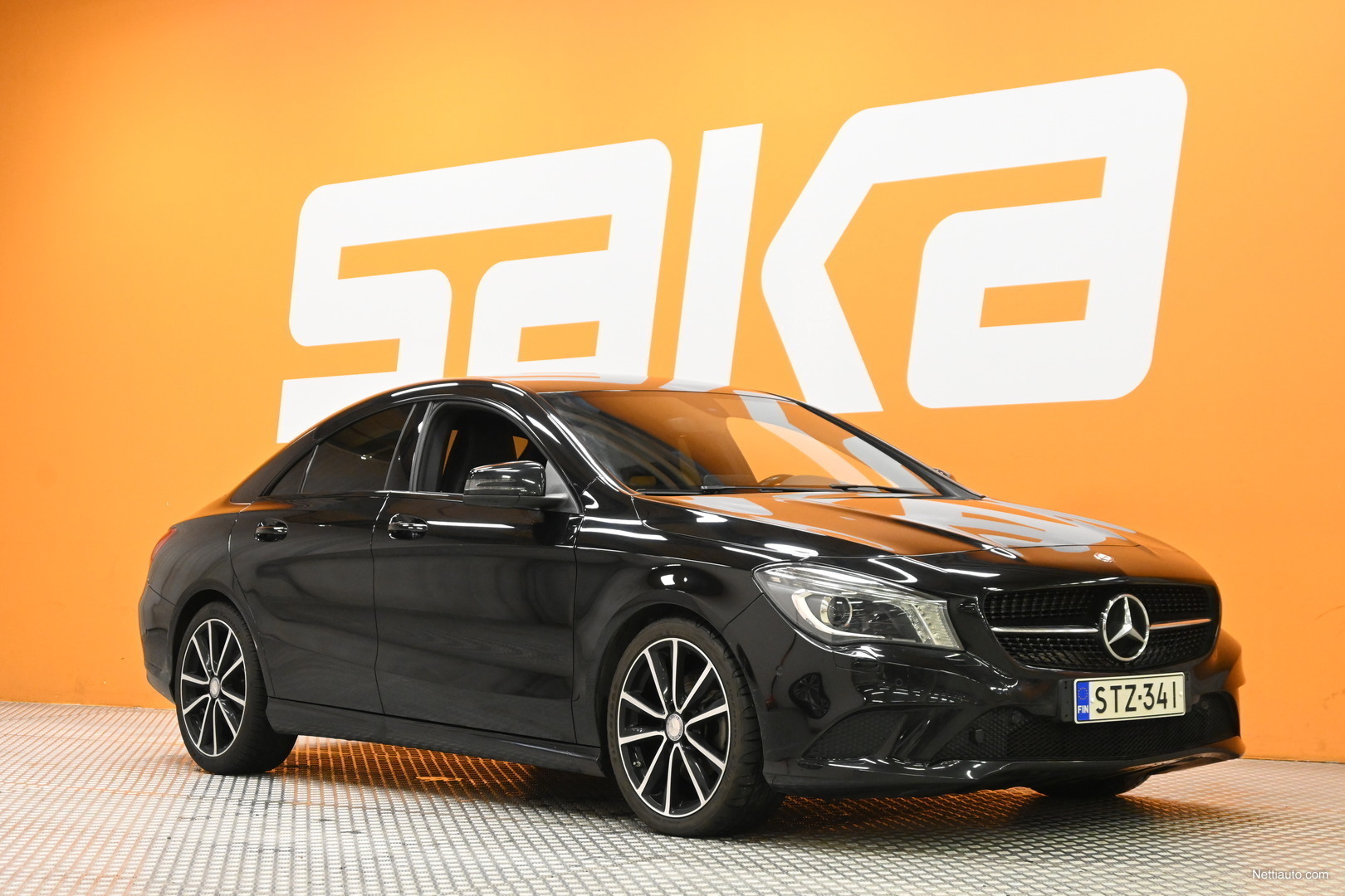 Mercedes-Benz CLA 220 CDI BE A ** Puolinahat / Bi-Xenon / Tutkat ...