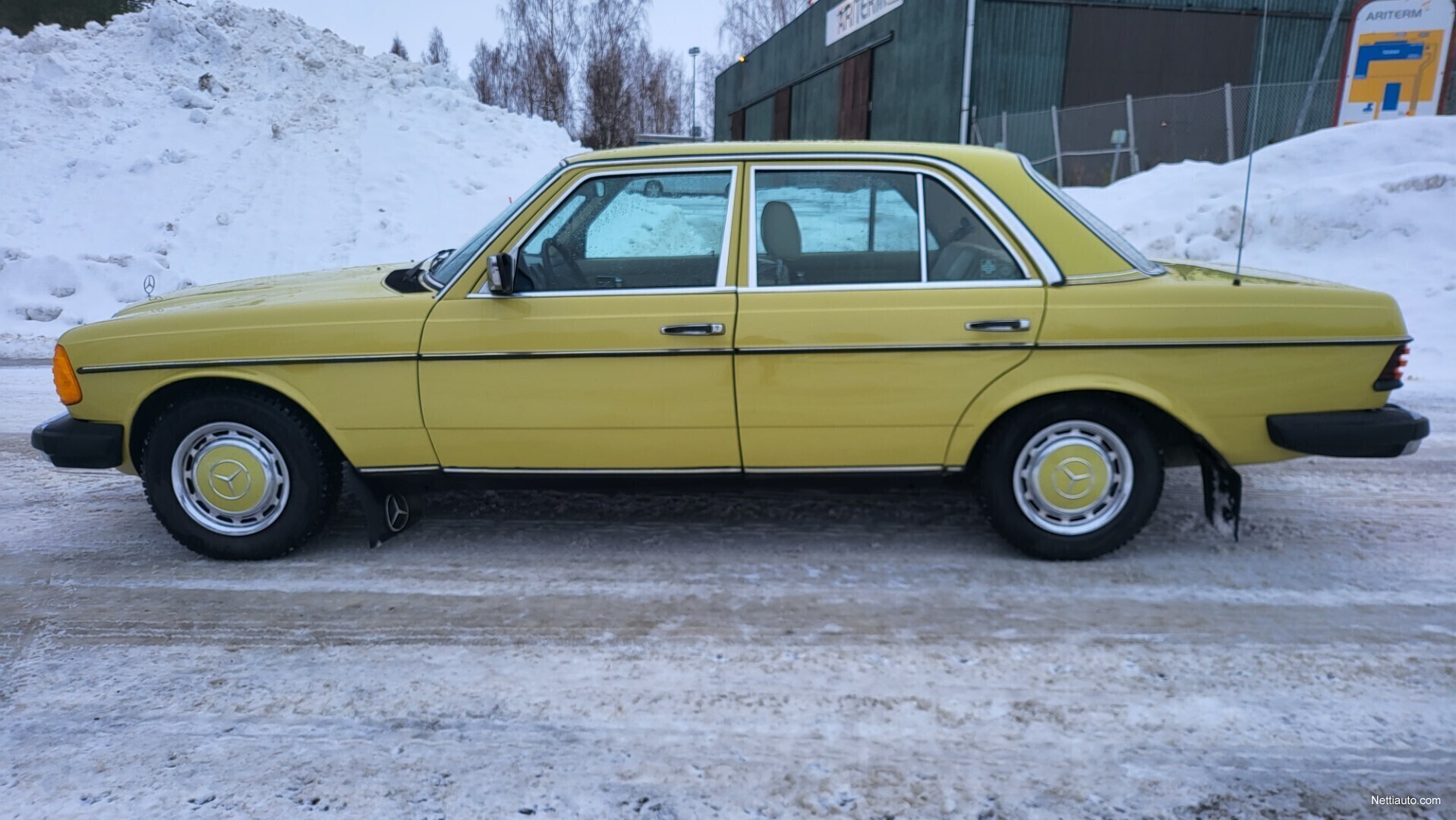 Mercedes-Benz 240 240d museorekisteröity vähän ajettu kunnon mersu ...