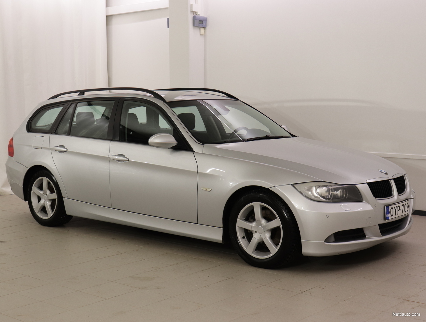 BMW 320 E91 Touring - Hyvin pidetty, Manuaali!, Vakkari, Tutkat, 2 x ...