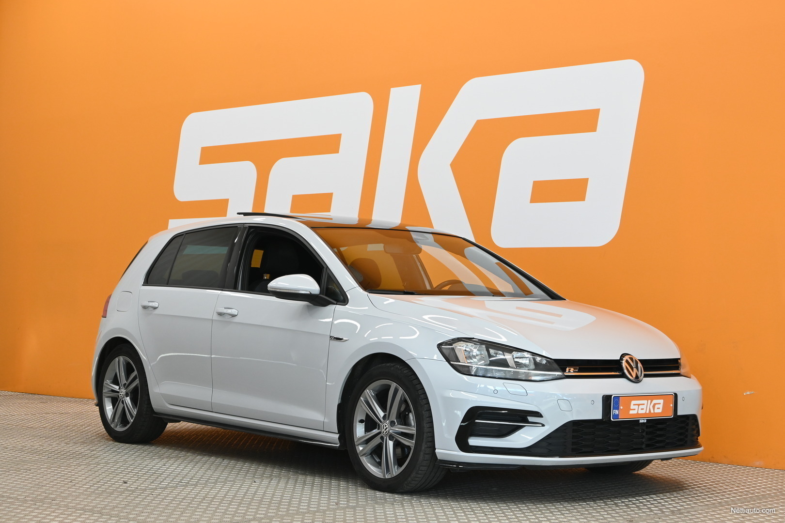 Volkswagen Golf Highline R-Line 1,5 TSI DSG ** Panorama / Webasto ...