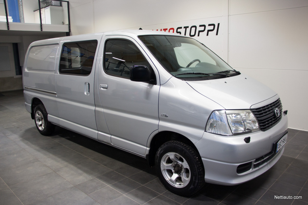 Toyota Hiace 2.5 D-4D 102 5ov 4WD pitkä ** ALV-väh.kelp ** Pitkä - Matala 2009 - Vaihtoauto ...