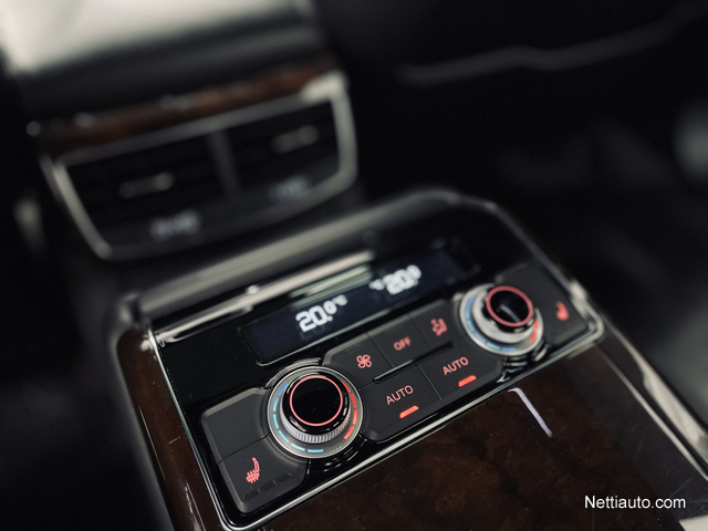 Audi A8 3.0 TDI V6 Quattro **ACC, NAHAT, HUD, KEYLESS, MATRIX & KORKO 3 ...