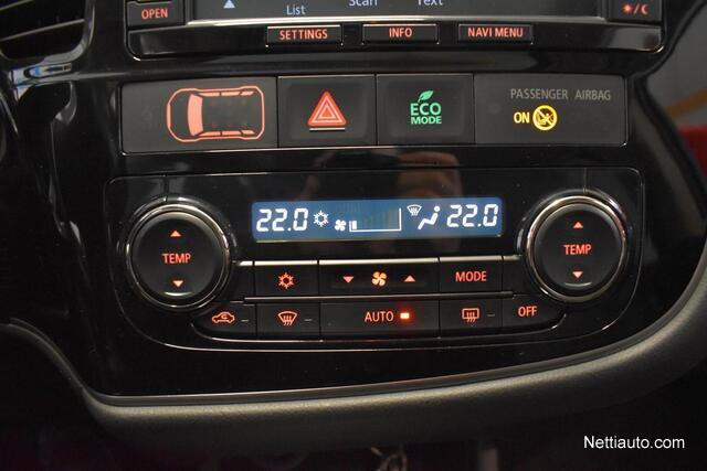 Mitsubishi Outlander PHEV Instyle Navi 4WD Aut # Vetokoukku ...