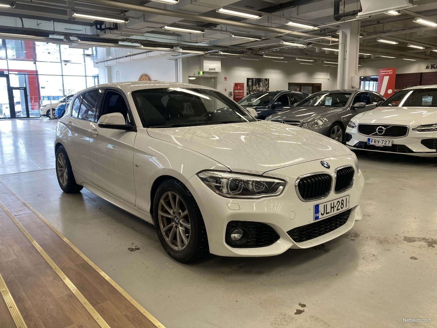 BMW 118 F20 Hatchback 118i Business M Sport - Nahkasisusta, Led-ajovalot - J. autoturva ...